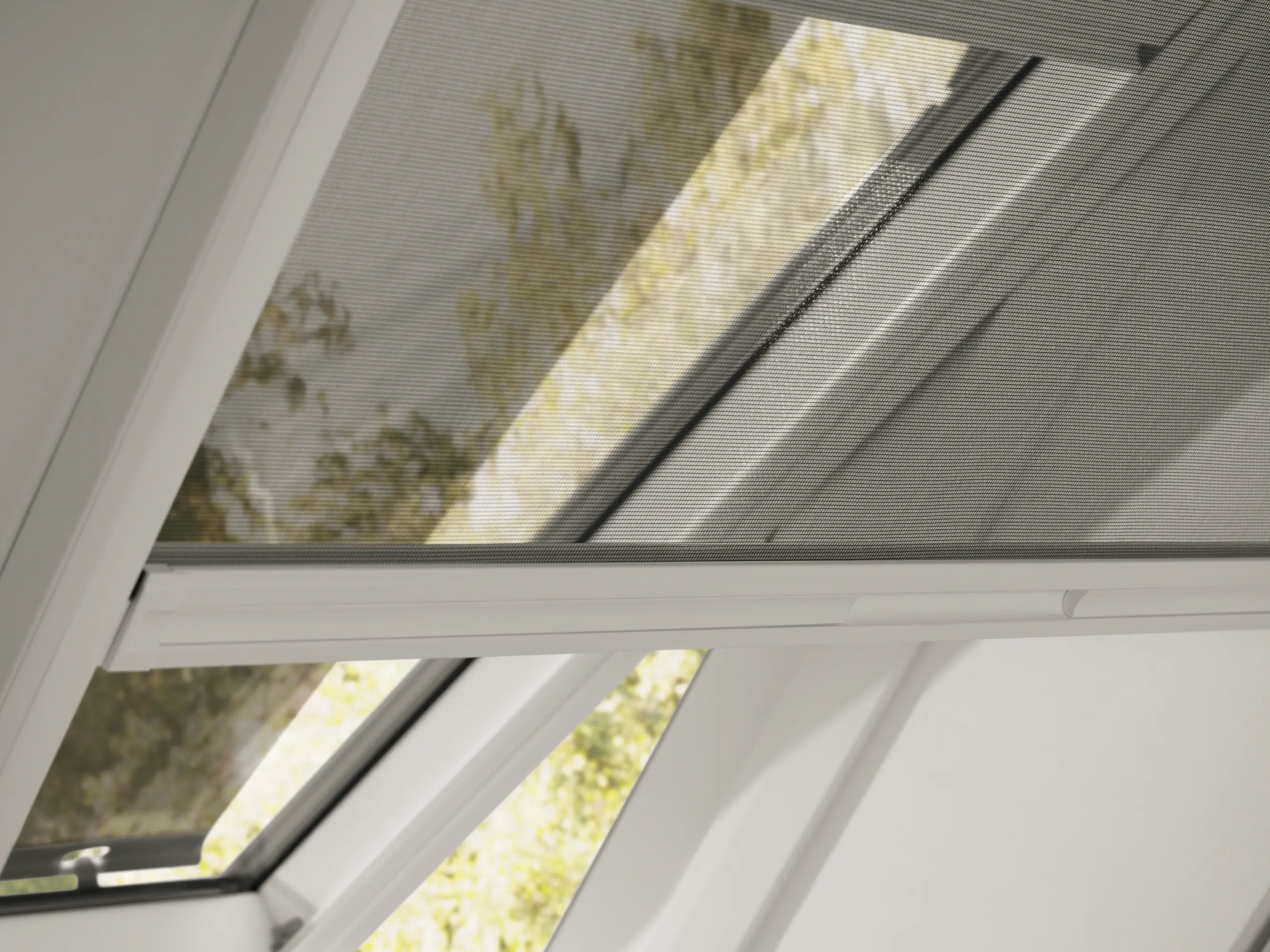 Blinds and shutters - Exterior sunscreening - see products